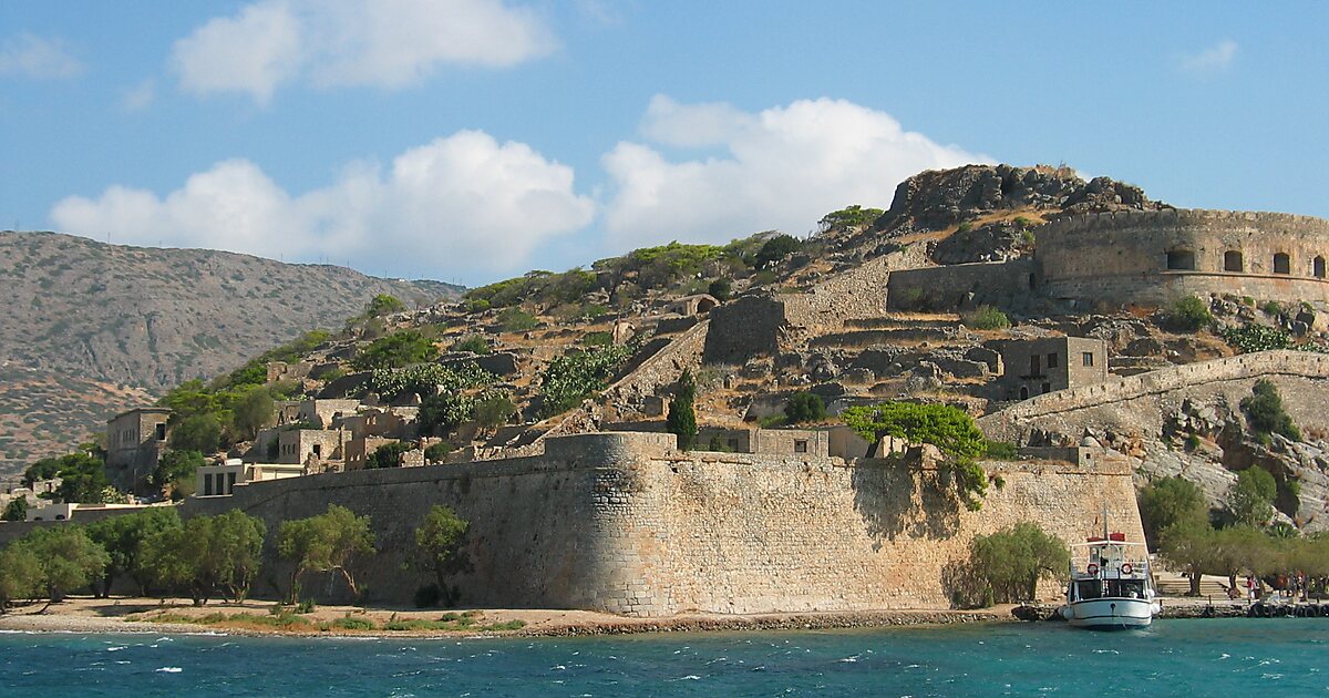 Spinalonga Peninsula in Greece | Tripomatic