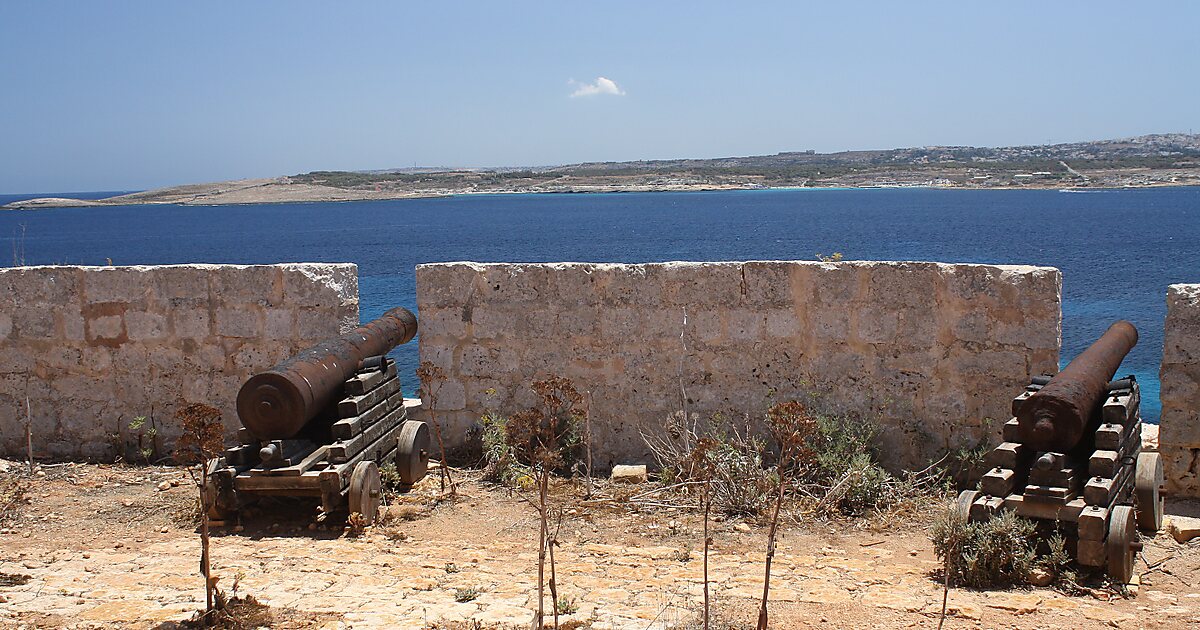 Kemmuna in Għajnsielem, Malta | Tripomatic