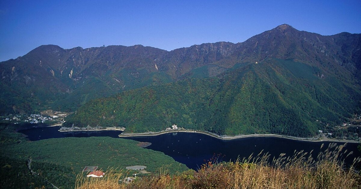 Saiko Lake in Fujikawaguchiko, Yamanashi, Japan | Tripomatic