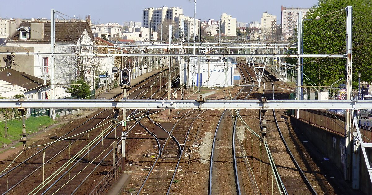 Clamart station in Clamart, France | Tripomatic