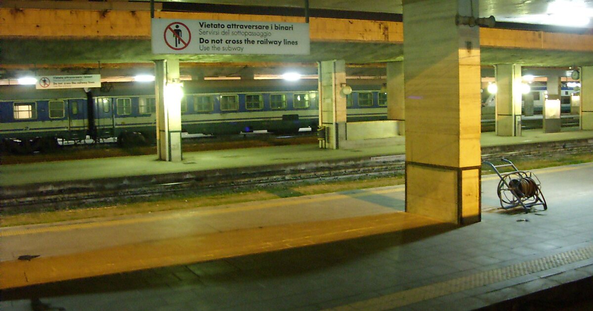 Messina Centrale railway station in Messina, Italy | Tripomatic