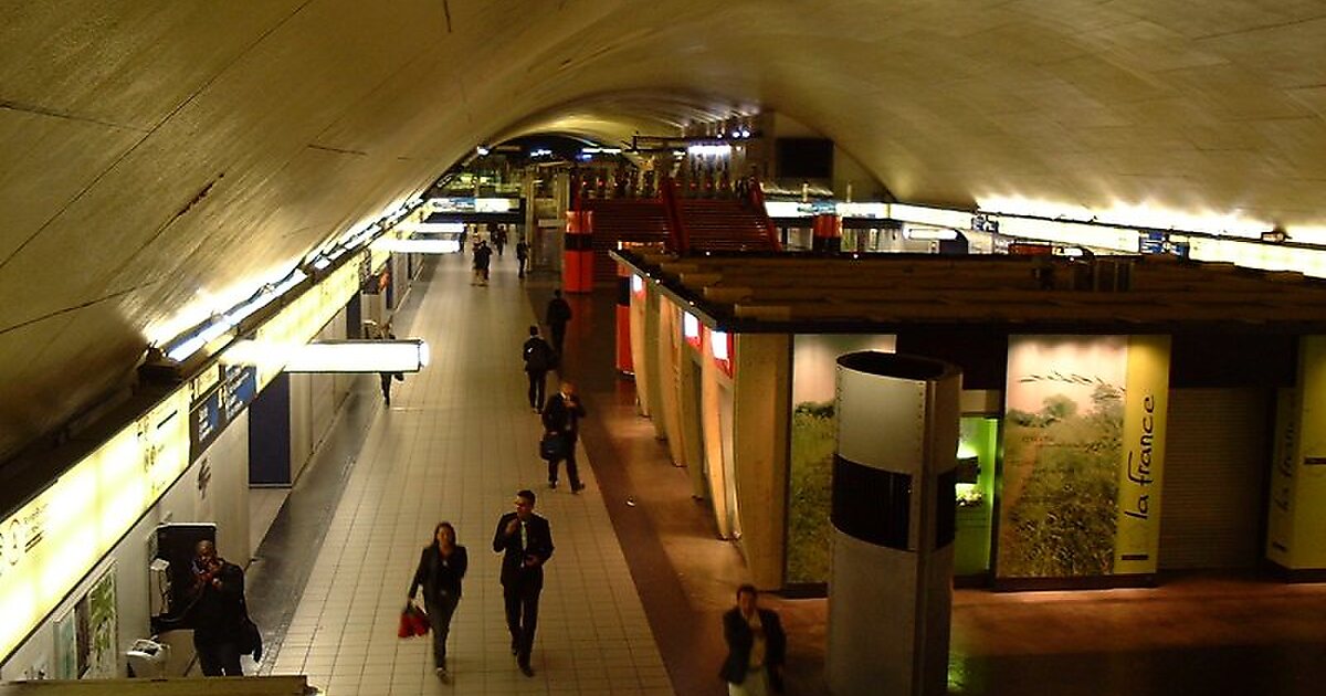 Gare d'Auber in 9th arrondissement of Paris | Tripomatic