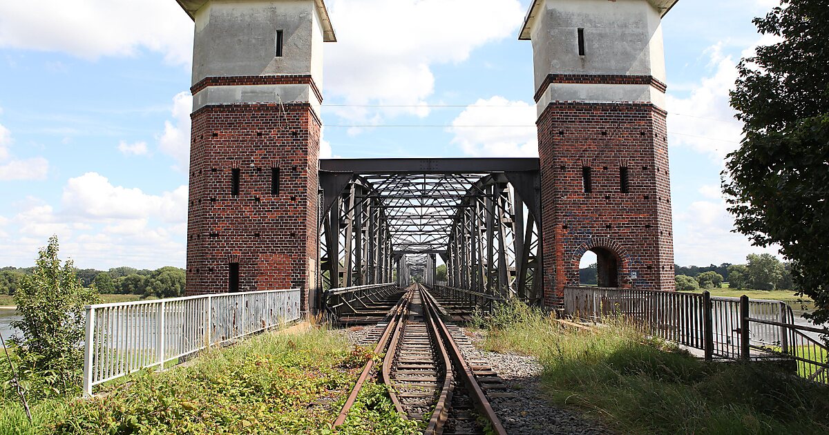 Elbebrücke bei Barby