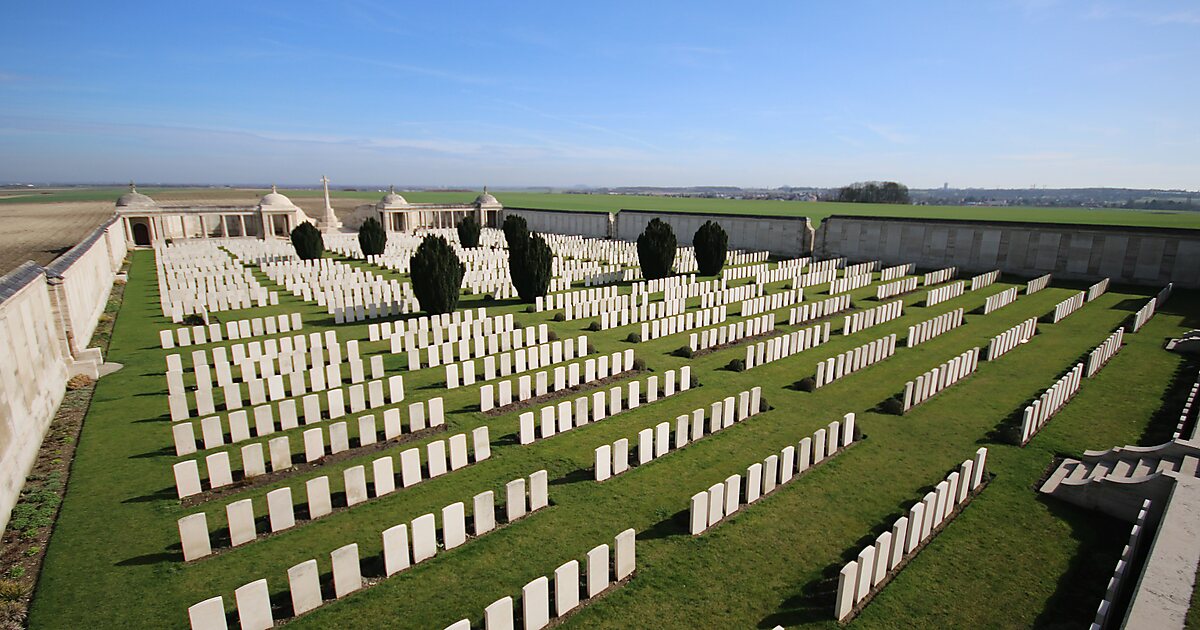 Loos British Cemetery in Loos-en-Gohelle | Sygic Travel