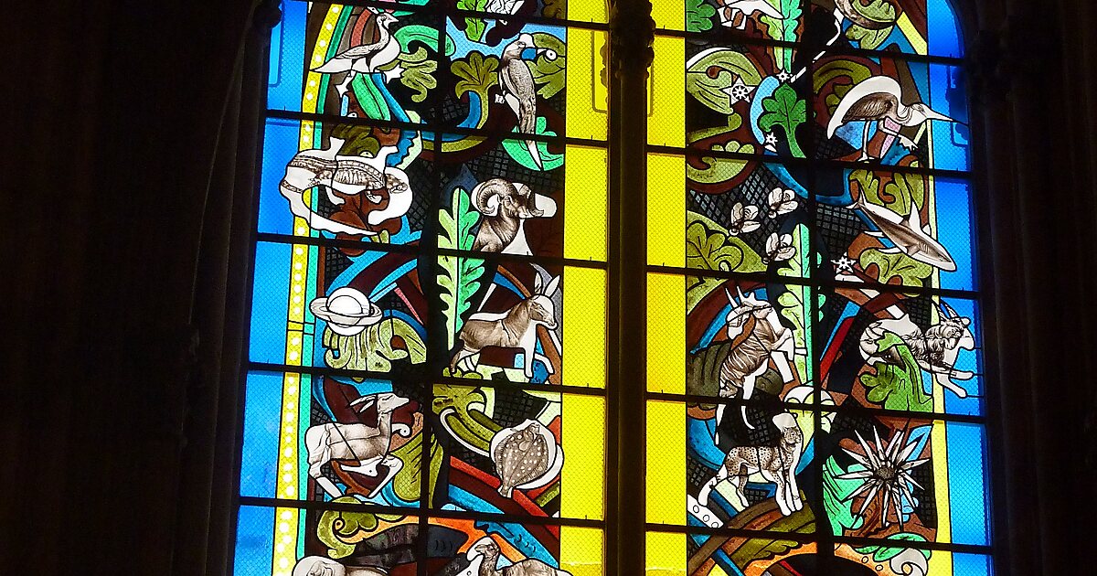 Basílica catedral de San Quirico y Santa Julieta en Nevers | Tripomatic