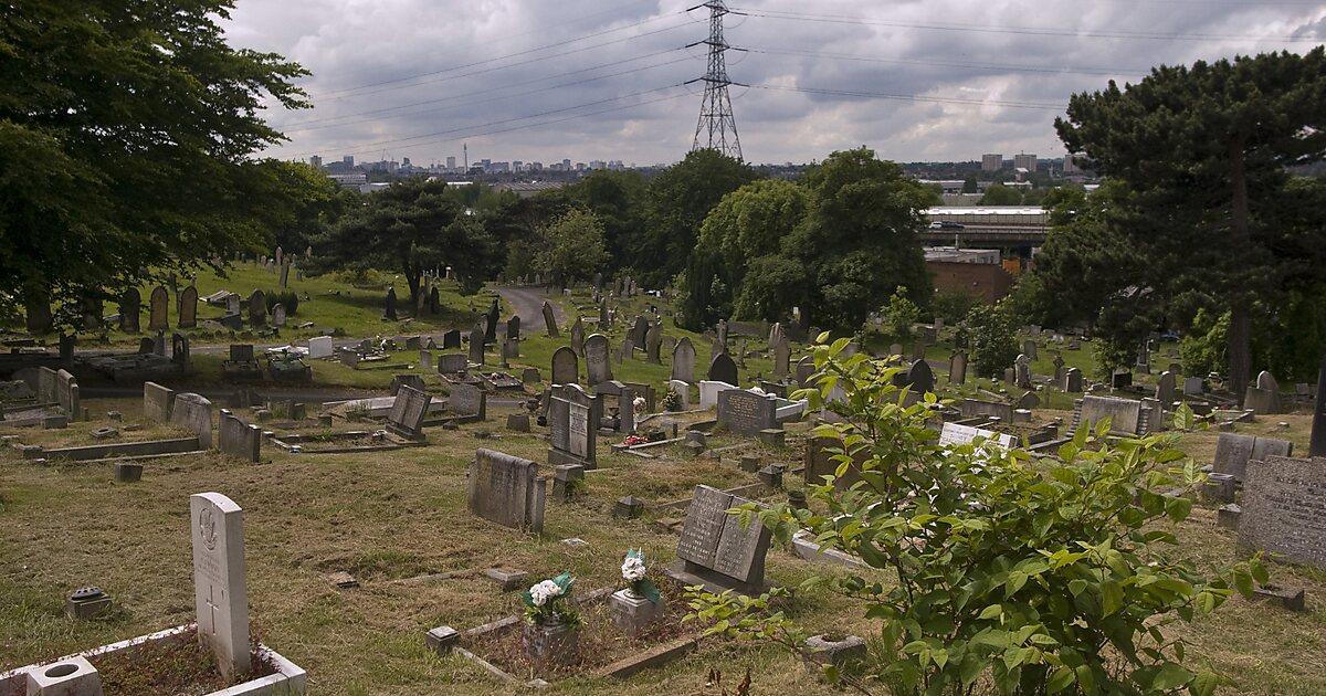 Witton Cemetery in Birmingham, UK | Tripomatic