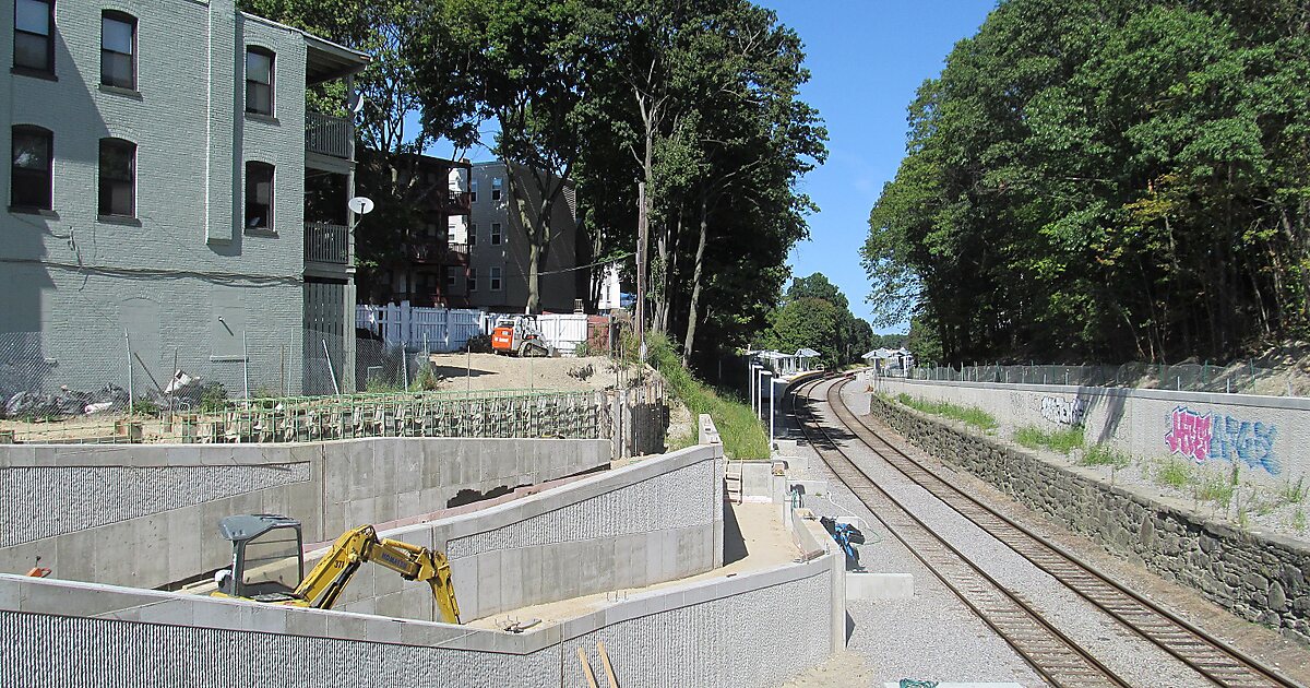 Four Corners/Geneva station in Boston, United States | Tripomatic