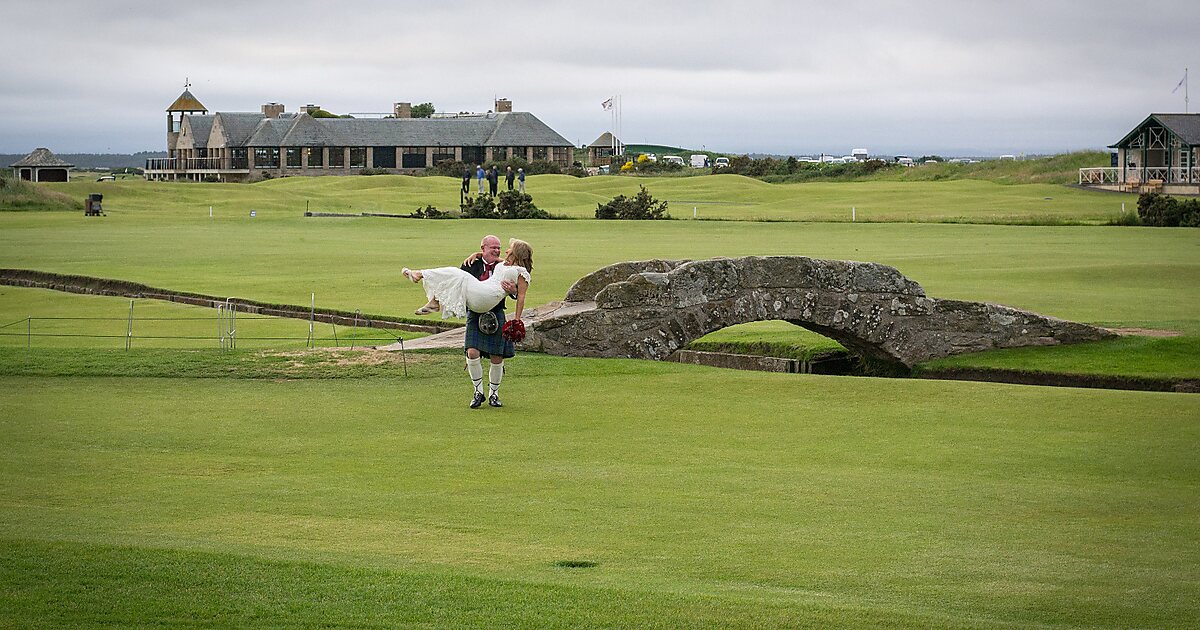 Swilken Bridge in St Andrews, UK | Tripomatic