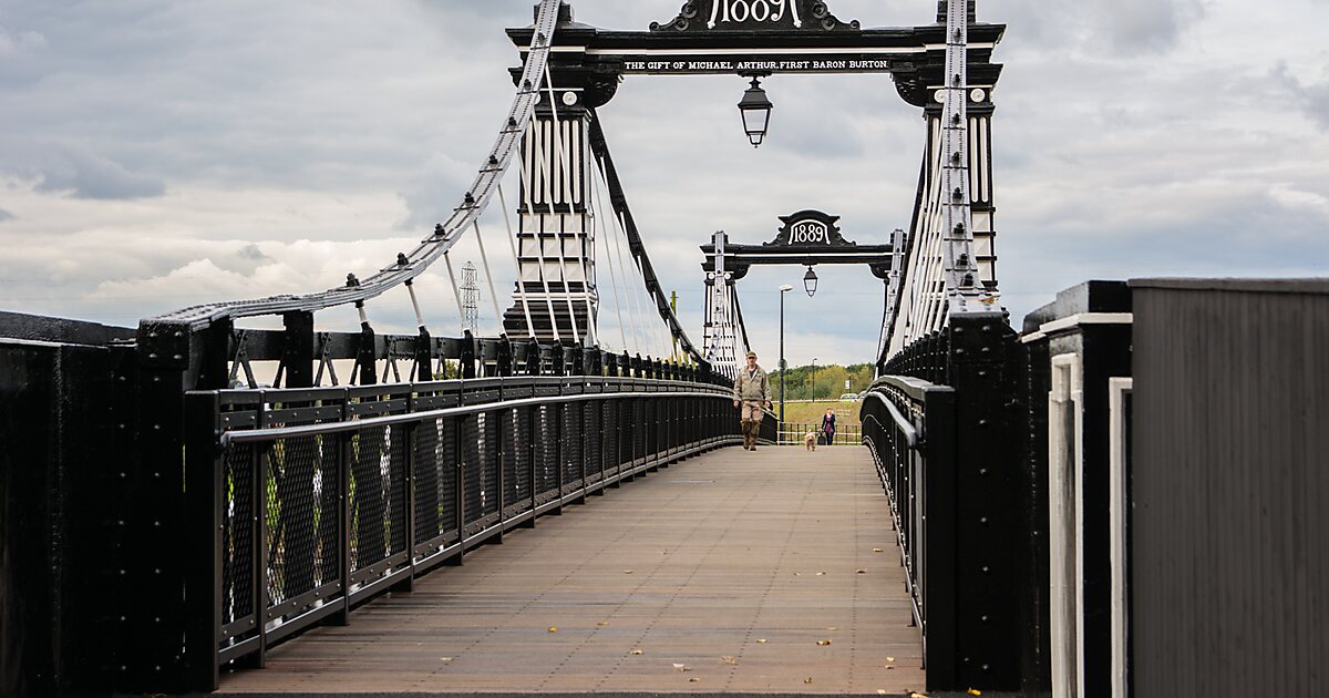 Ferry Bridge in Burton upon Trent, UK | Tripomatic
