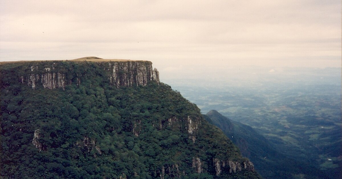 Paraná and Etendeka traps in Kunene Region