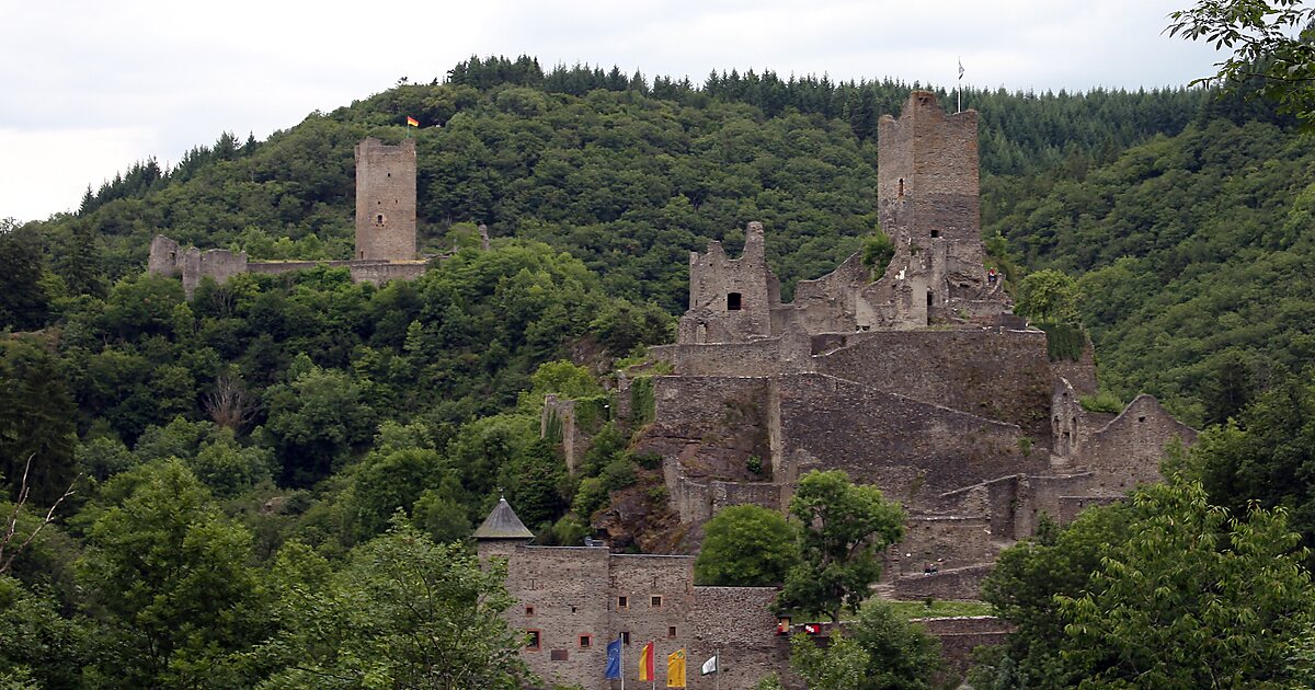 Castles of Manderscheid in Manderscheid, Deutschland | Tripomatic