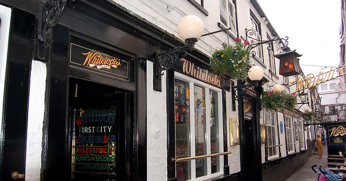 Whitelocks in Leeds, UK | Tripomatic