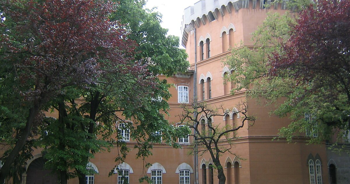 Huniade Castle in Timișoara, Romania | Tripomatic