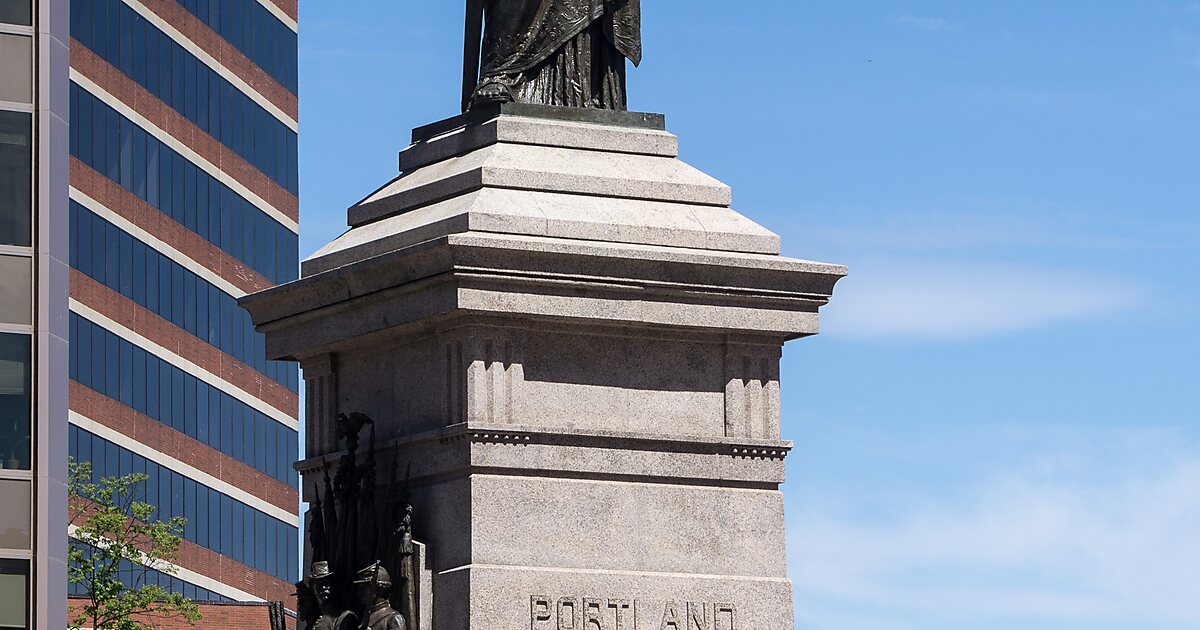 Monument Square in Portland, Maine | Tripomatic