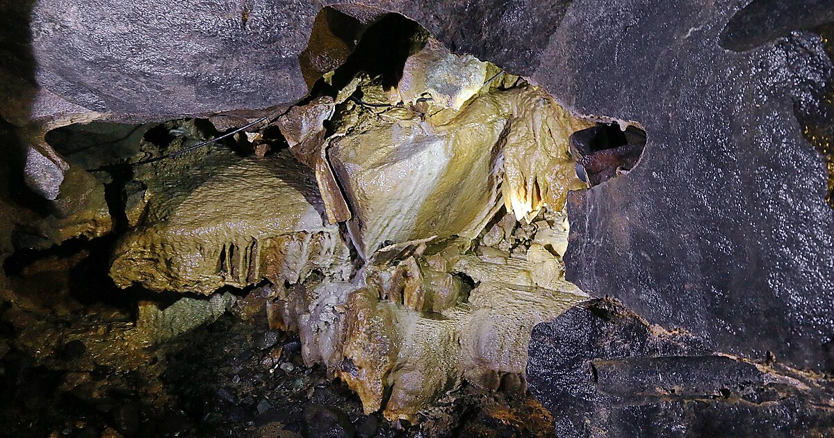 Doolin Cave in County Clare, Ireland | Tripomatic