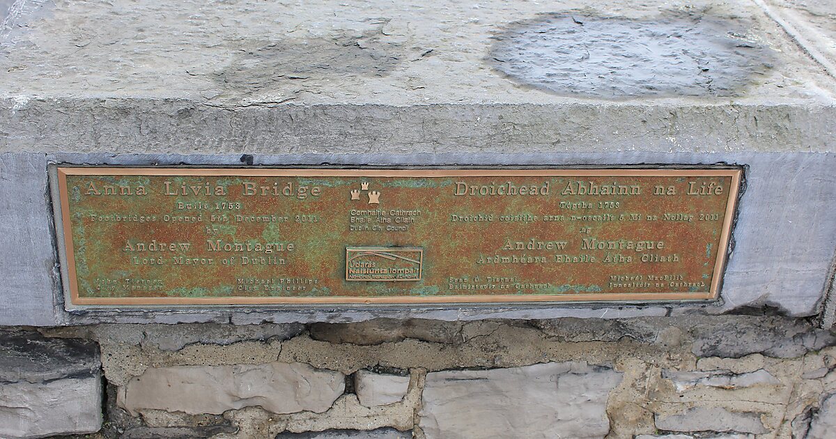 Anna Livia Bridge in Dublin, Irland | Tripomatic