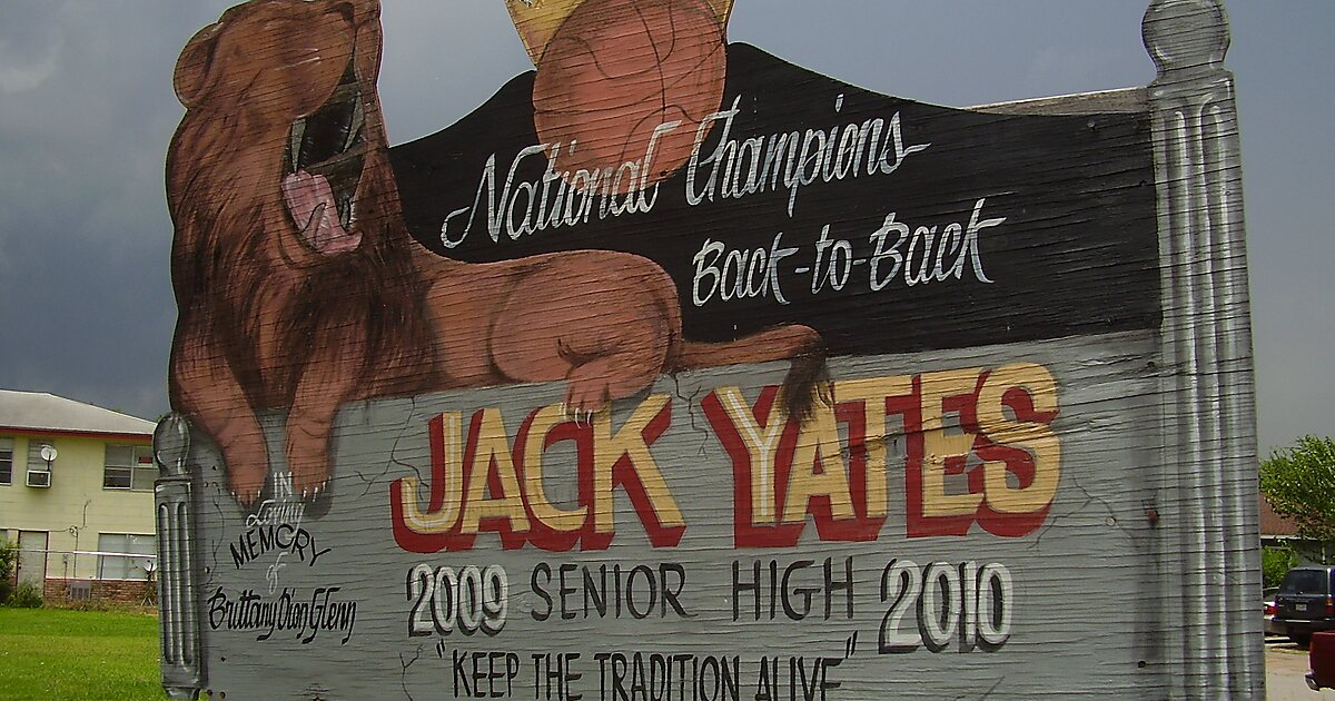 Yates High School in Houston | Tripomatic