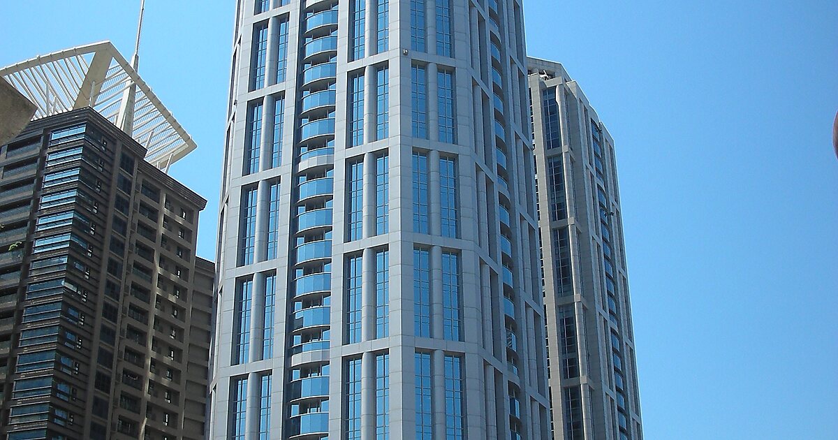 Panhsin Twin Towers in Banqiao District, Taiwan | Tripomatic