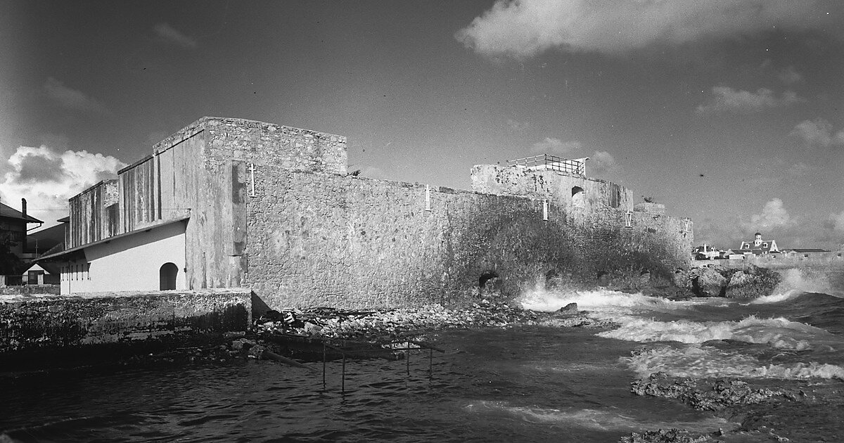 Rif Fort in Otrobanda, Willemstad, Curaçao | Tripomatic