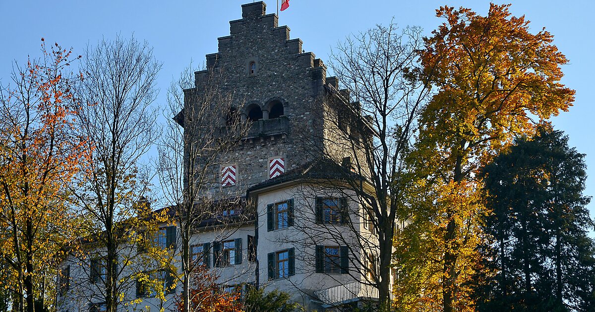Schloss Uster in Uster, Schweiz | Tripomatic