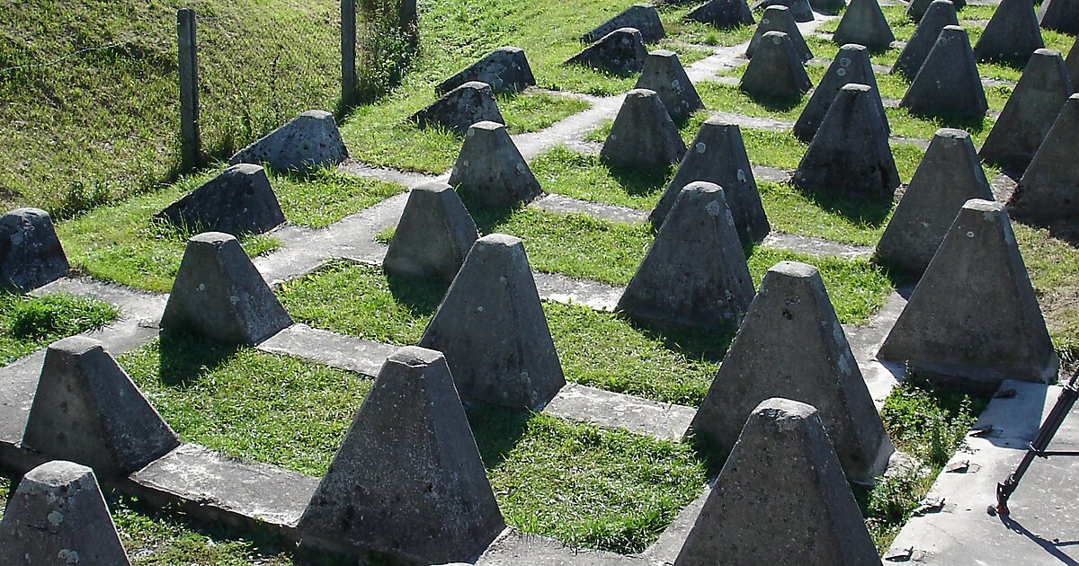 Anti-tank obstacles in Sankt Jürgen, Lübeck, Deutschland | Tripomatic