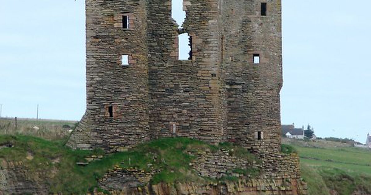 Keiss Castle in Caithness, UK | Tripomatic