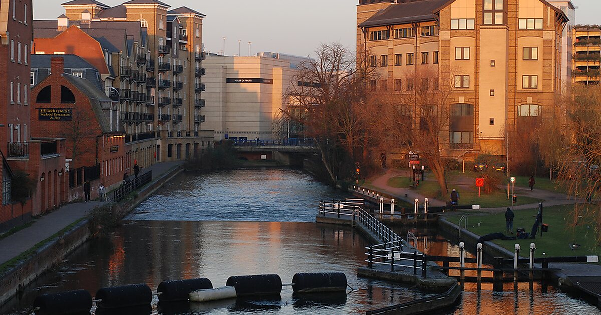County Lock in Reading, Berkshire, UK | Tripomatic