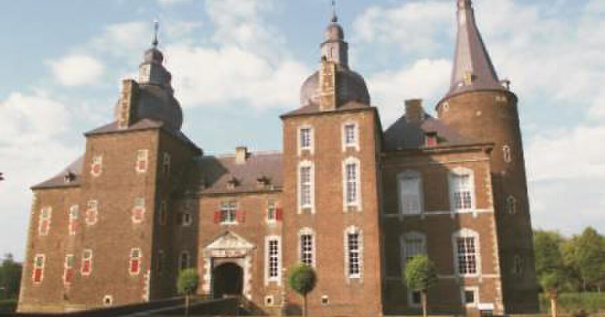 Hoensbroek Castle in Hoensbroek, Heerlen, Netherlands | Tripomatic