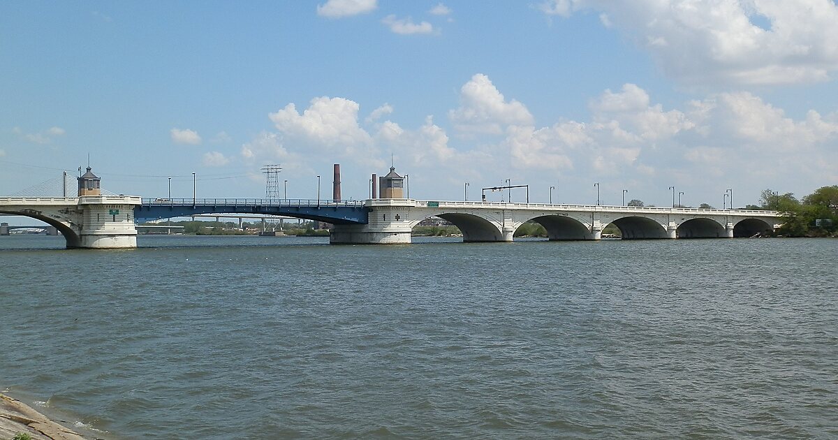 Martin Luther King Bridge in Toledo, Ohio | Tripomatic