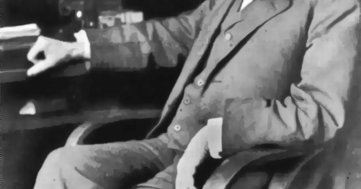 George and Elizabeth Peckham in East Town, Milwaukee | Tripomatic