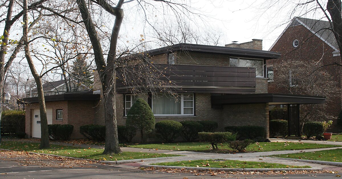 Turzak House in Edison Park, Chicago | Tripomatic