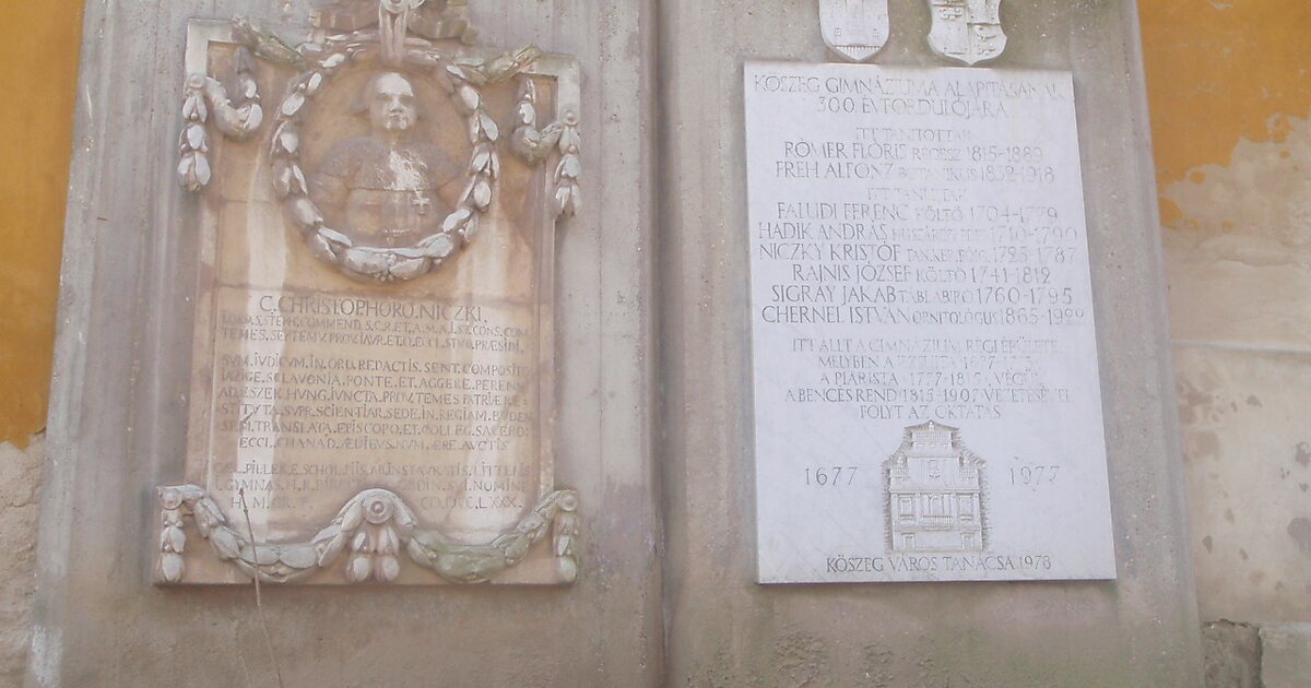 Andreas-Hadik-Statue in Budapest, Ungarn | Tripomatic