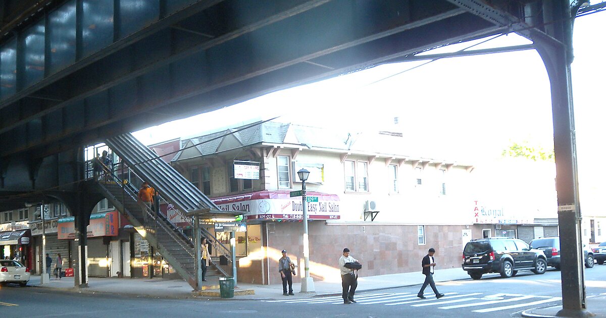 111th Street in Queens, New York City, United States | Tripomatic