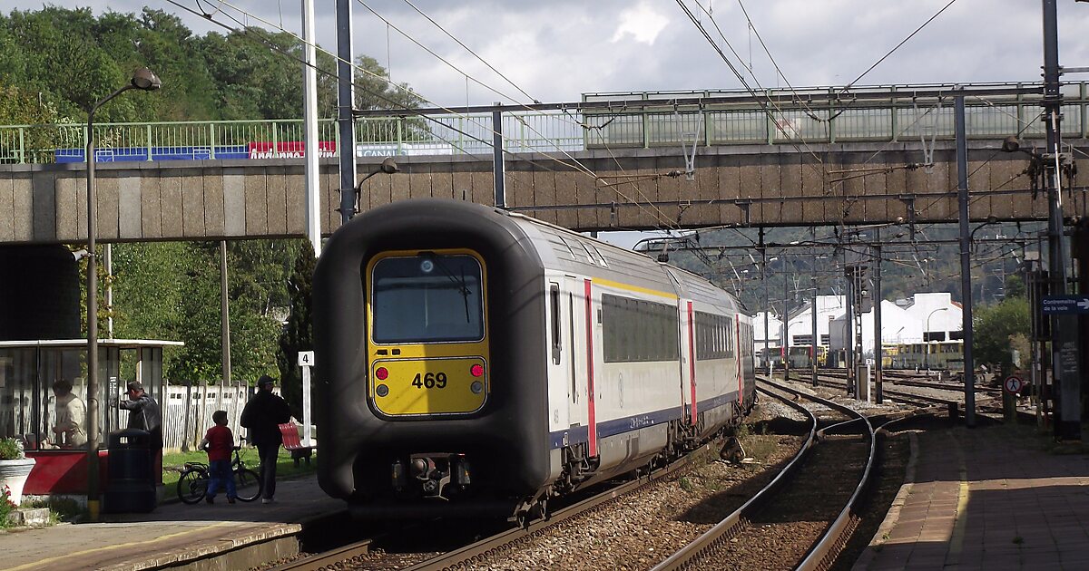 Gare d'Andenne - Andenne, Belgique | Tripomatic