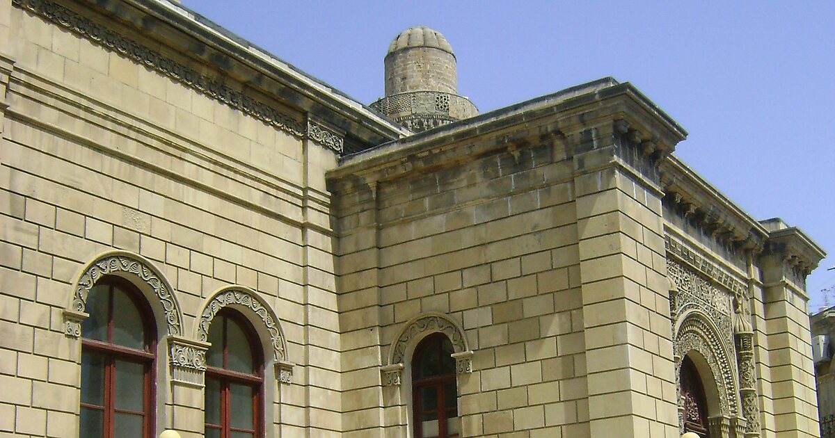 Juma Mosque in Baku, Azerbaijan | Tripomatic