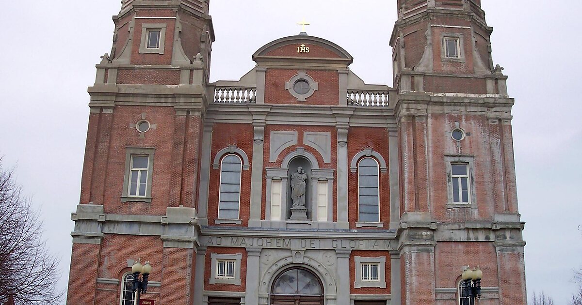 Shrine of St. Joseph in Columbus Square, St. Louis, United States ...
