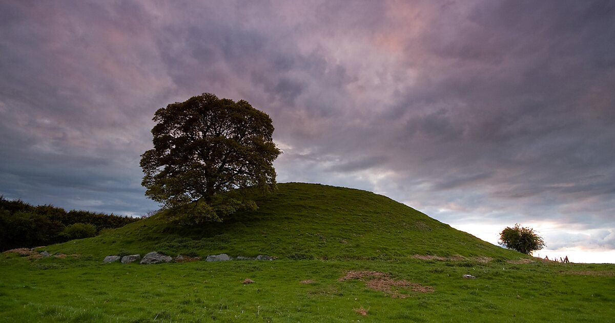 Dowth in Leinster, Ireland | Tripomatic