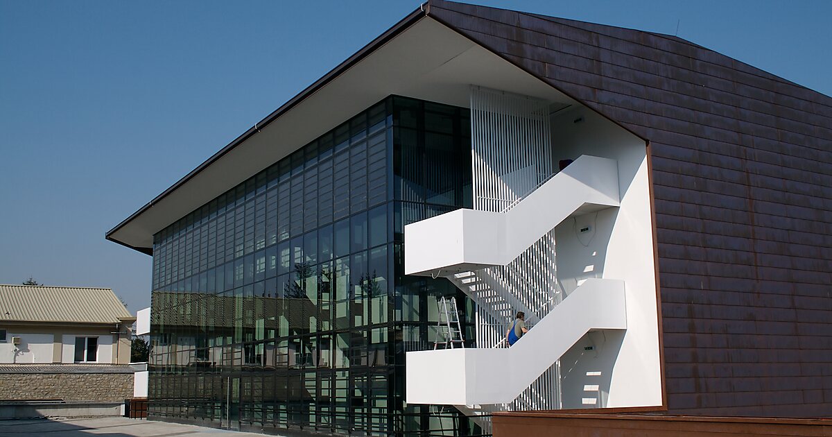 Deutschhaus-Gymnasium in Bayern, Deutschland | Tripomatic