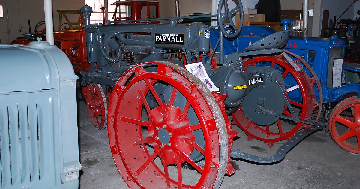 Larsen Tractor Test & Power Museum in Lincoln, USA | Sygic Travel