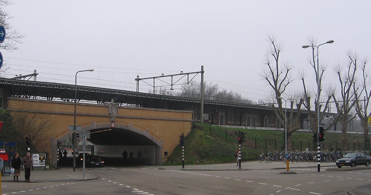 Weert railway station in Weert, Nederland | Sygic Travel
