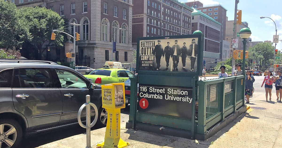 116th Street–Columbia University station in Manhattan, New York City ...