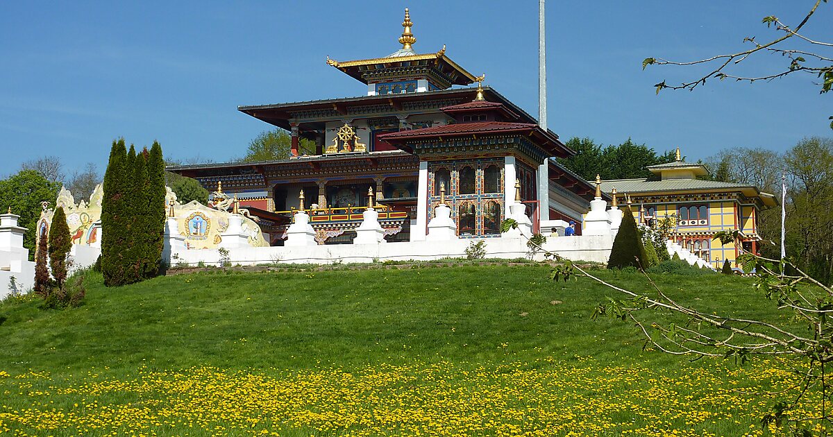 Temple of One Thousand Buddhas in La Boulaye | Tripomatic