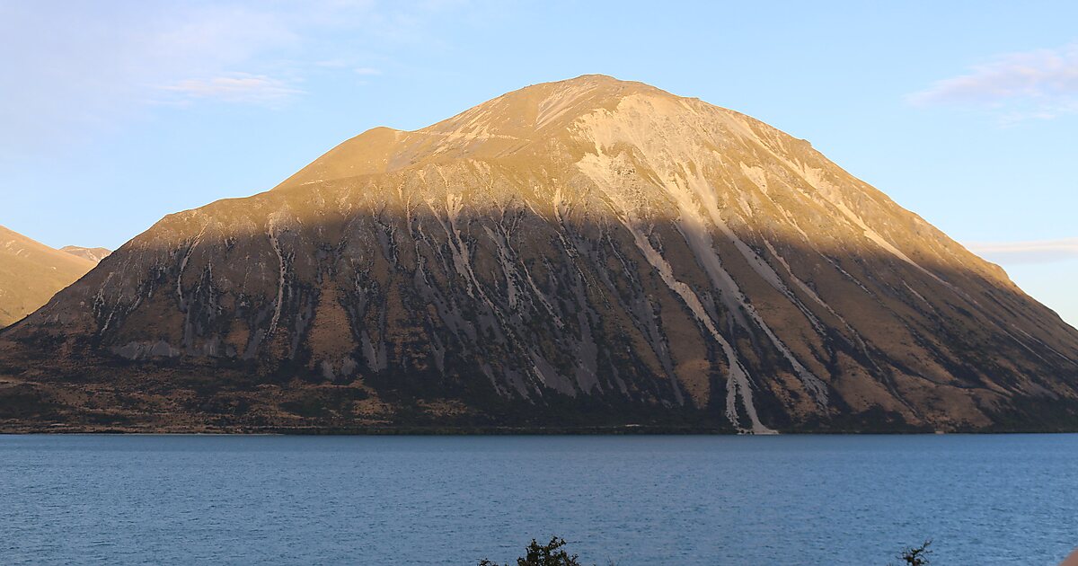 Lake Ōhau in Canterbury, New Zealand | Sygic Travel