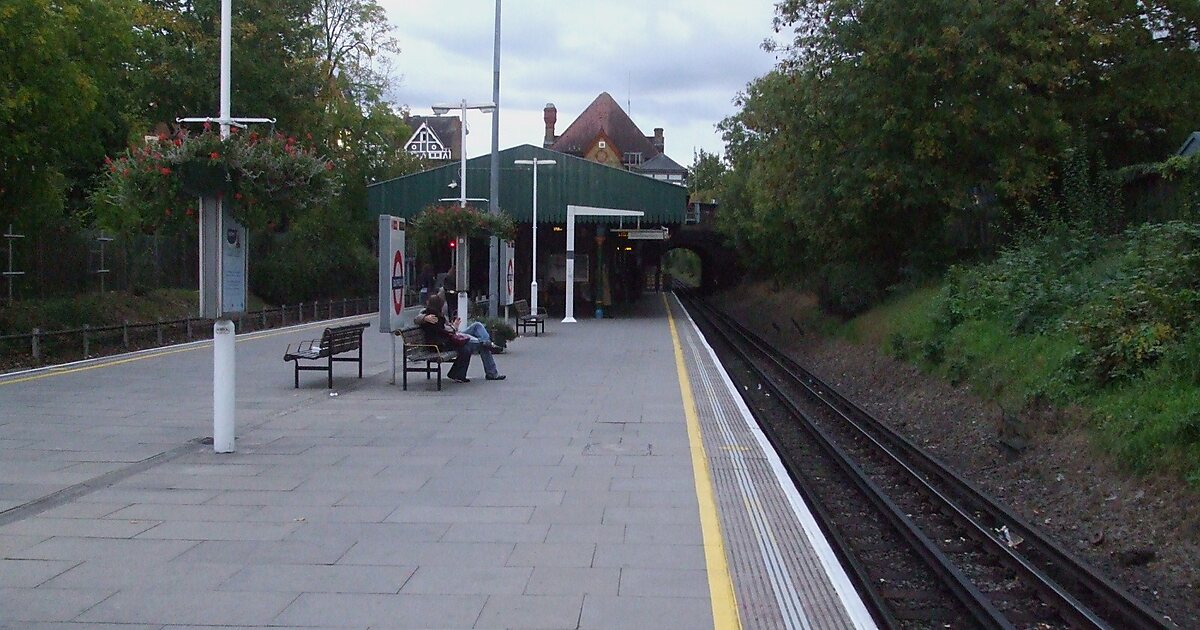 Southfields in London, UK | Tripomatic