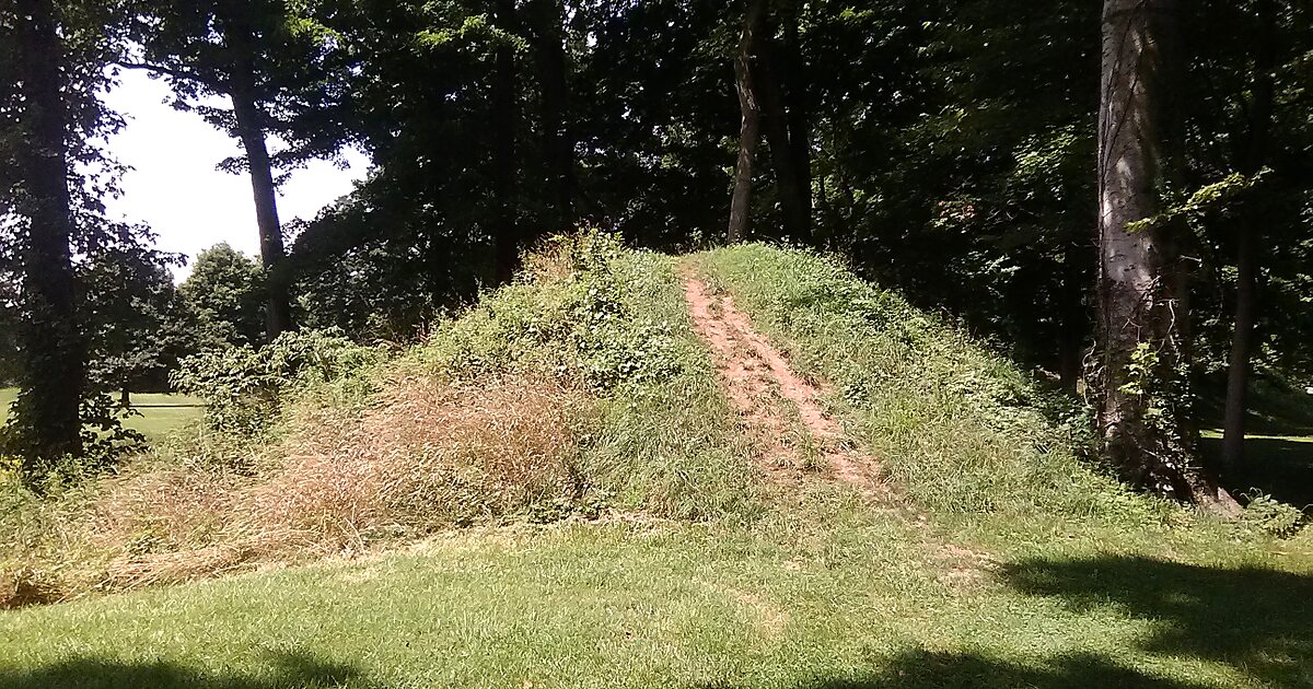 Newark Earthworks in Ohio | Tripomatic