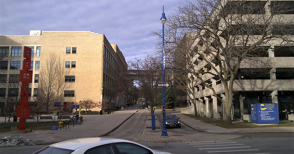 Gerald R. Ford Fieldhouse in Grand Rapids, Michigan | Tripomatic