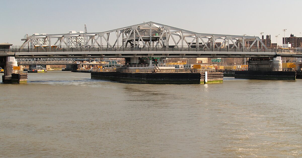 Third Avenue Bridge in The Bronx, New York City, United States | Tripomatic