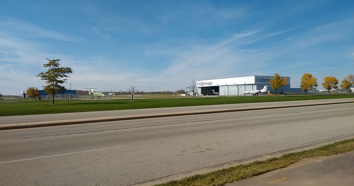 Appleton International Airport in Wisconsin, United States | Tripomatic