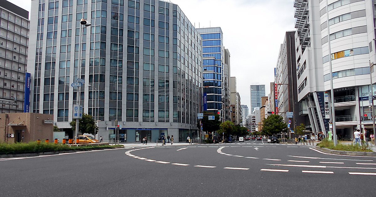 Yotsubashi in Western Avenue, Osaka, Japan | Tripomatic