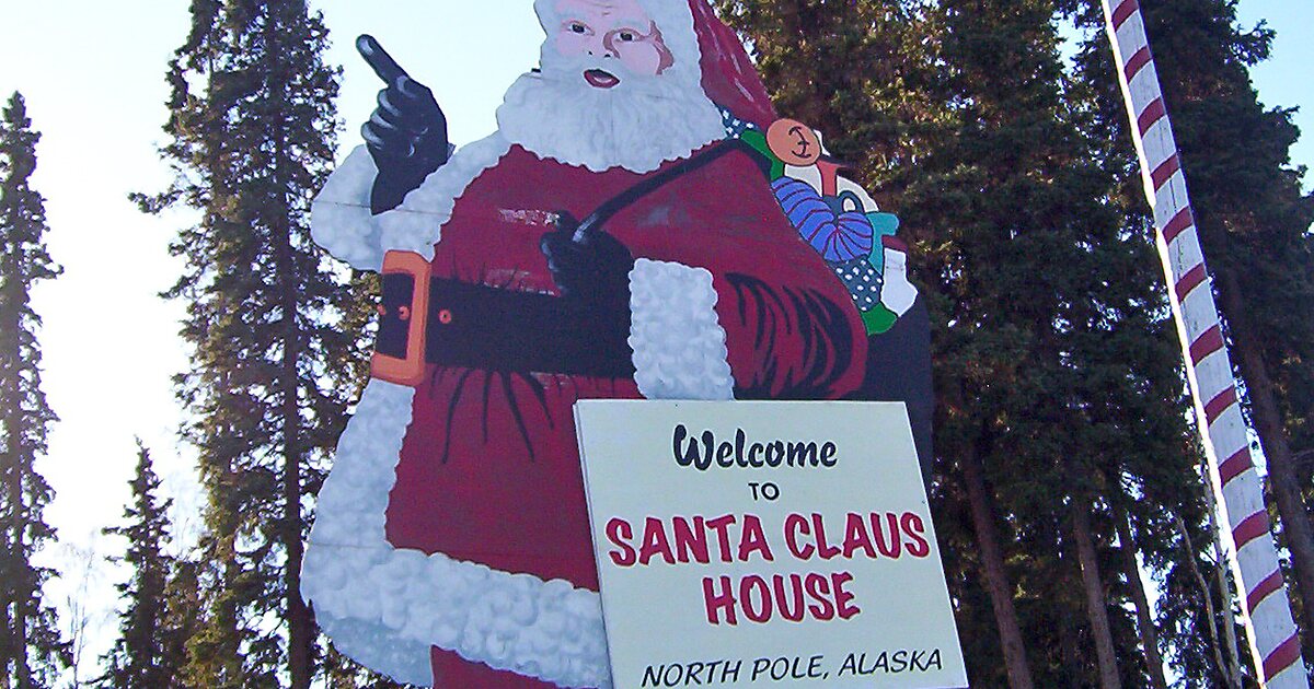 Santa Claus House in Alaska | Tripomatic